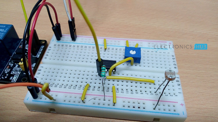 Light Activated Switch Circuit using LDR Sensor - 亚博app更新 Light Activated Switch Circuit using LDR Sensor - 亚博app更新